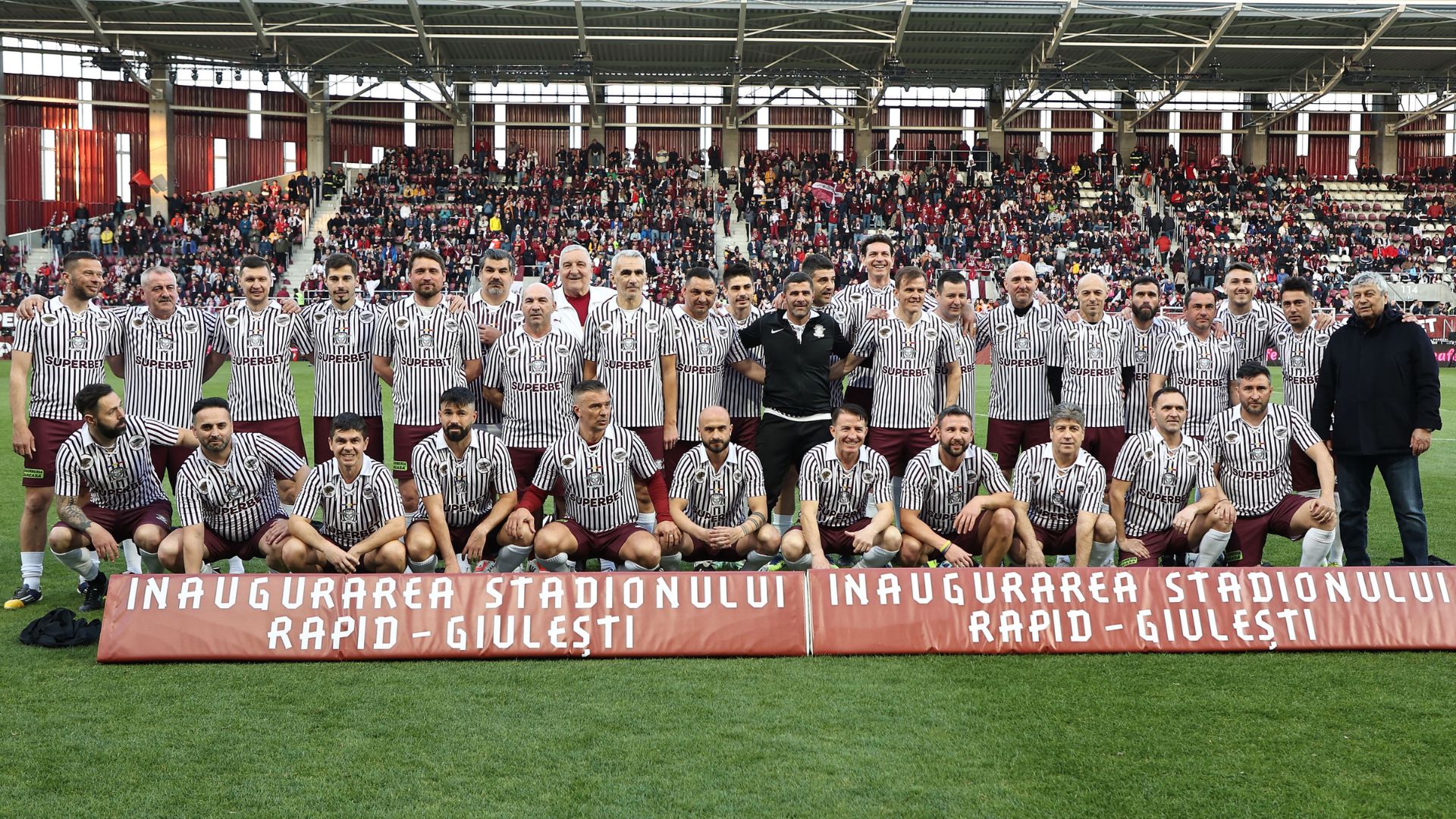 Legendele Rapidului fac spectacol în meciurile de old-boys. Turneu în ...