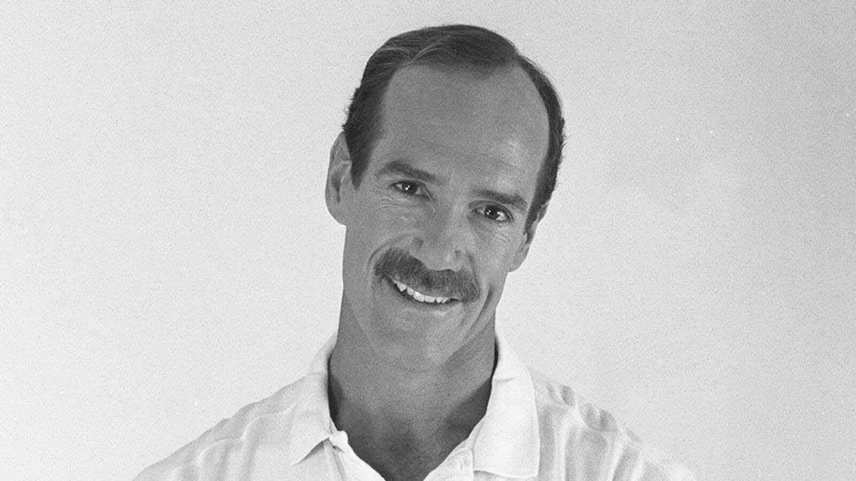 A murit Michael Newman, starul serialului Baywatch. Avea 68 de ani ...