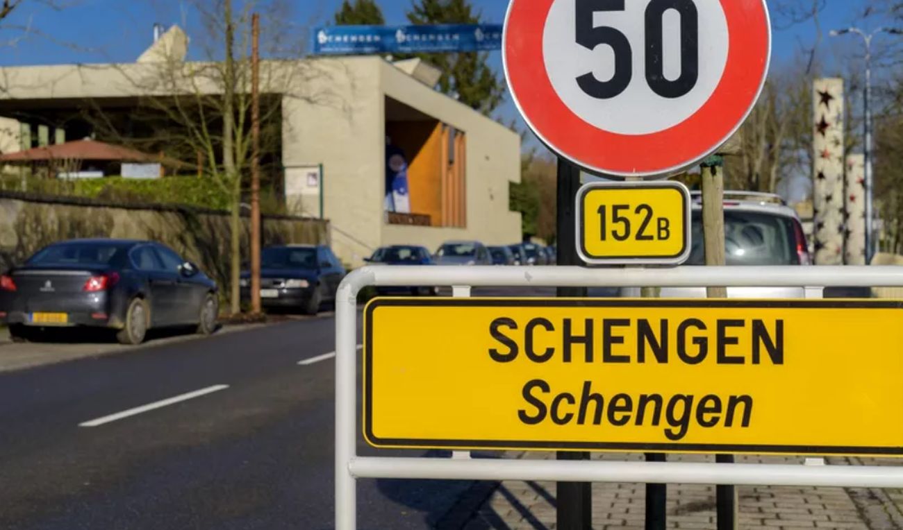 Tot mai multe state din UE introduc controale la graniță. Spațiul ...